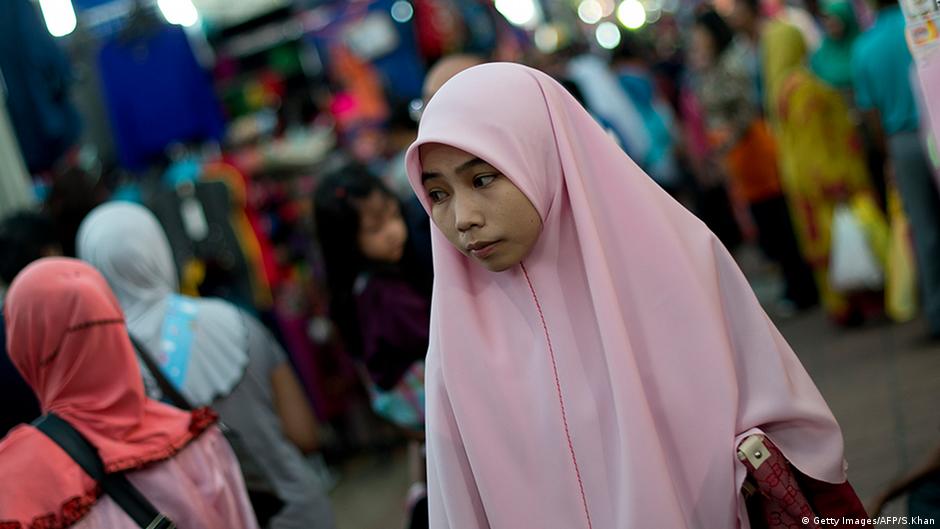 Sunat Perempuan: Rahasia Gelap Singapura – DW – 07.08.2021