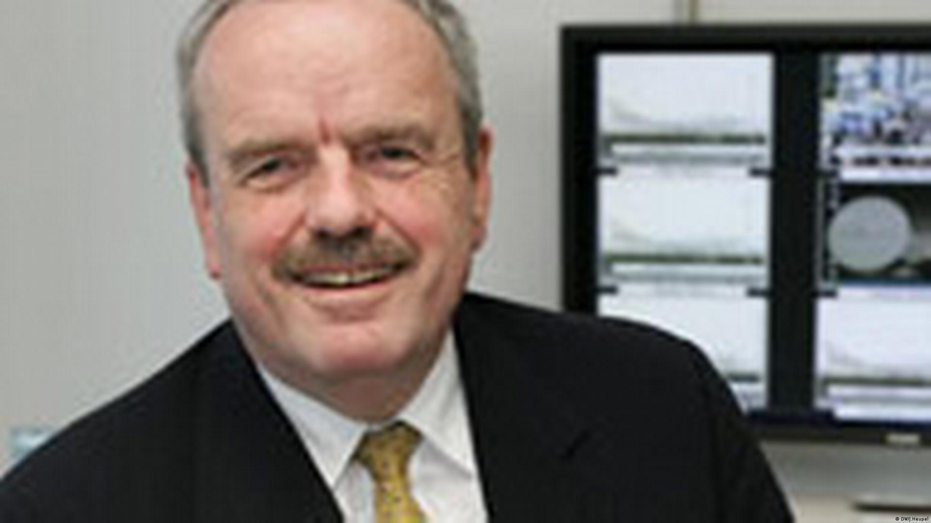 Bettermann: Bewusstsein schaffen im Neue-Medien-Rausch