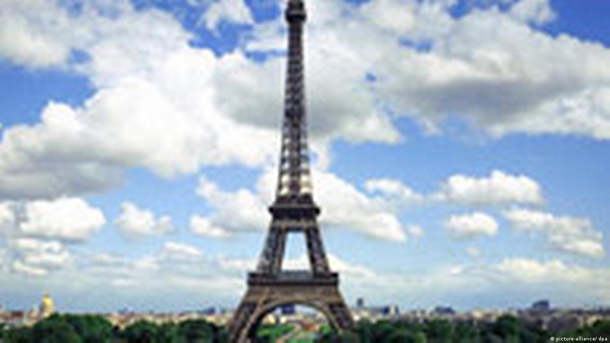 París, primer destino mundial con 40 millones de turistas – DW – 23/08/2012