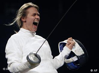 German Fencing Celebrates Pair of Gold Medals – DW – 08/13/2008
