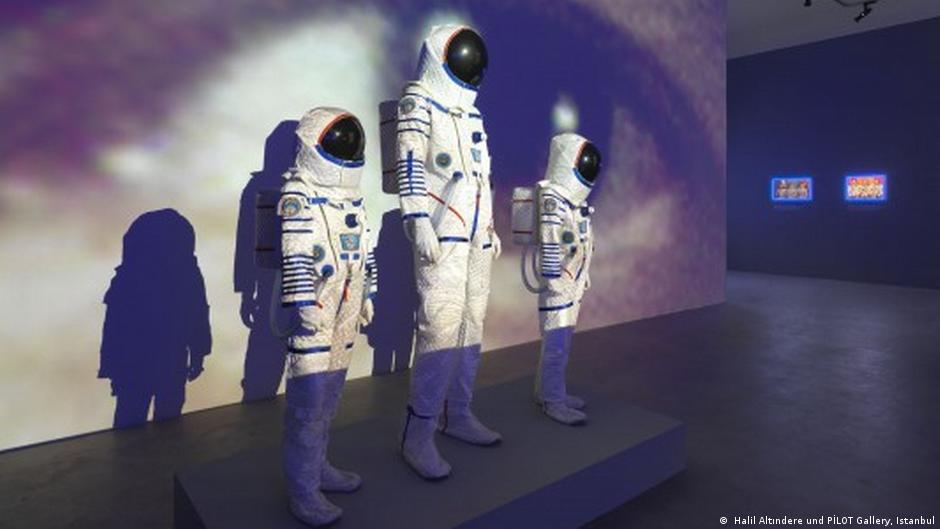 Refugees on Mars – DW – 10/04/2016