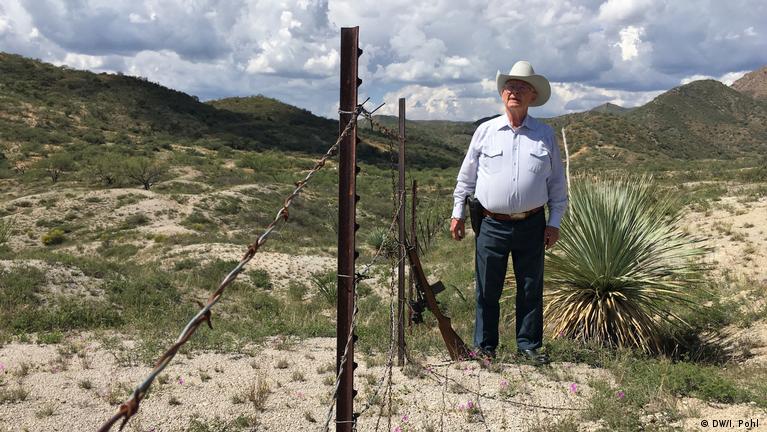 'We're living in an occupied country' – DW – 10/03/2016