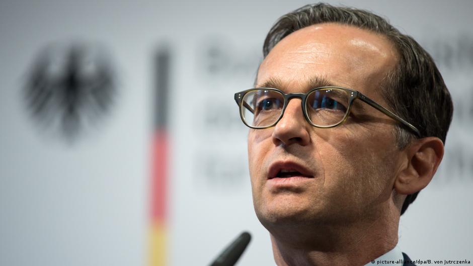 German law against insulting foreign leaders to go