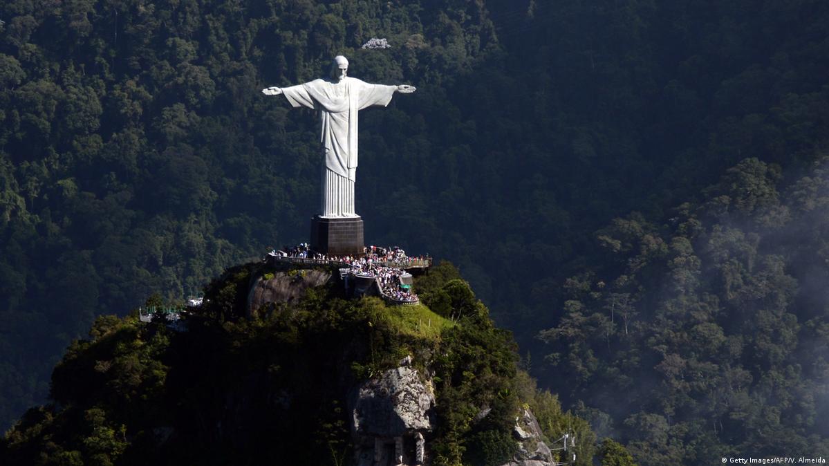 Rio comemora 85 anos do Cristo Redentor – DW – 12/10/2016