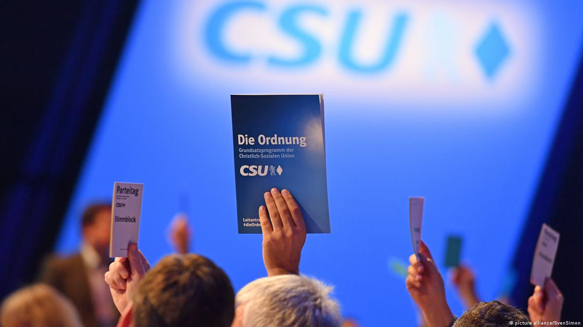 Bavarian CSU unveils conservative manifesto – DW – 11/05/2016