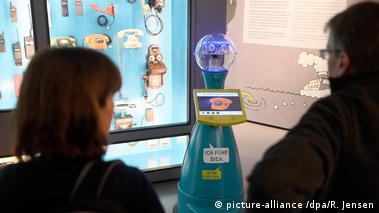 Robots used as museums guides in Berlin