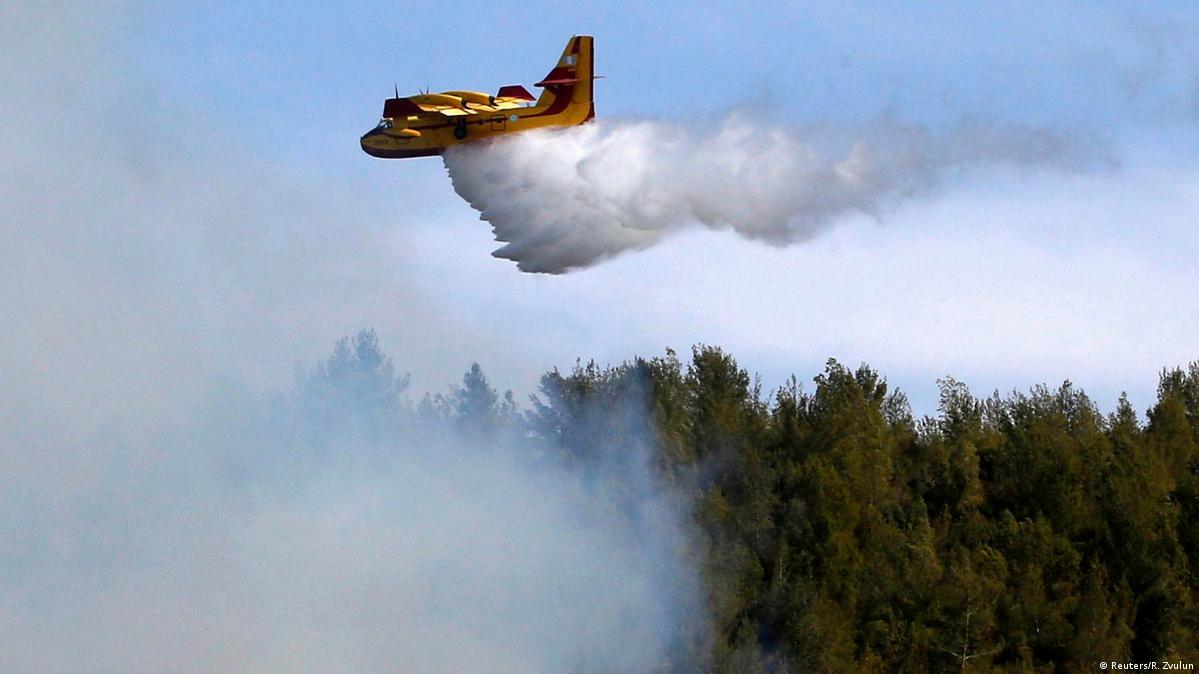 Israel battles wildfires for third day