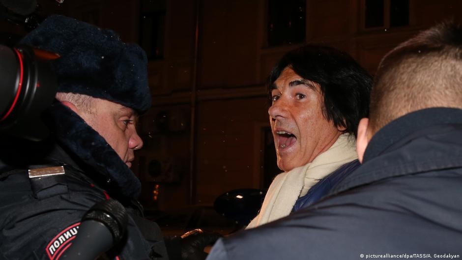 Frenchman 'held' after crying foul in Russia – DW – 11/30/2016