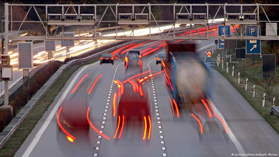 Traceable on the autobahn? – DW – 06/21/2017