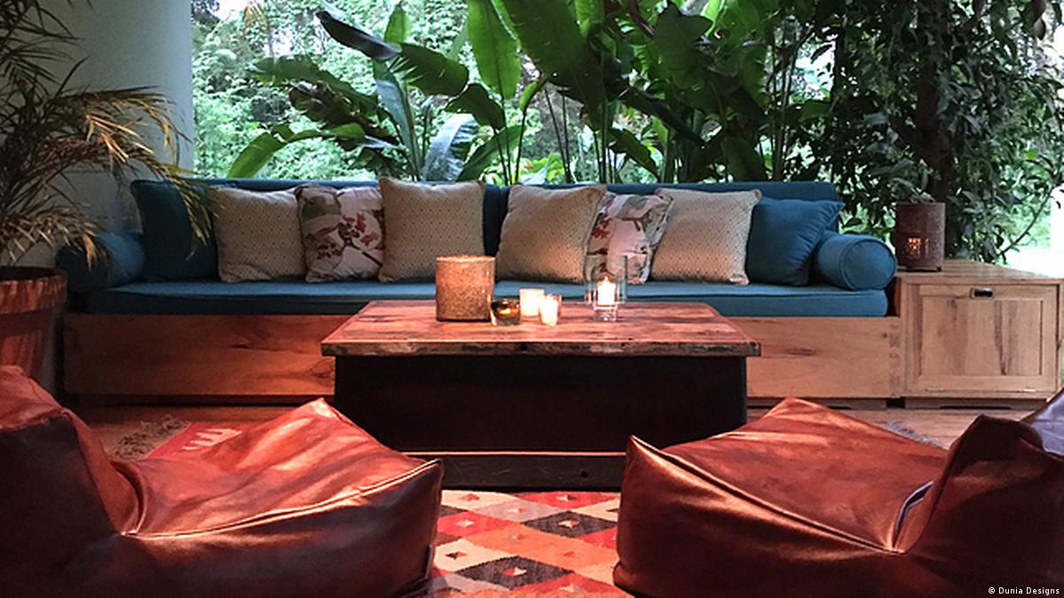 Fantastic plastic interiors – DW – 12/03/2016