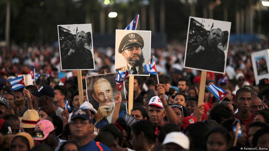 Thousands gather to honor Castro in final rally – DW – 12/04/2016