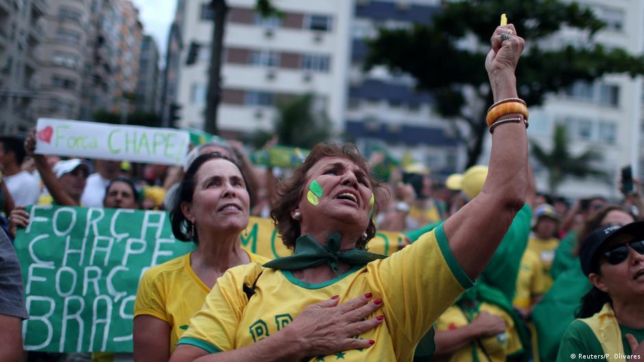 Thousands protest against corruption in Brazil