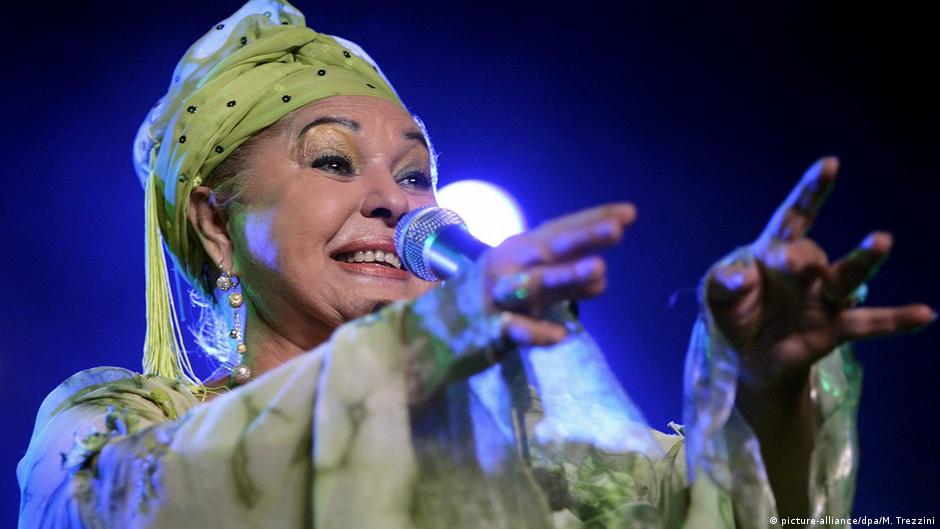 'Queen of Gypsy music' dies at 73 – DW – 12/12/2016