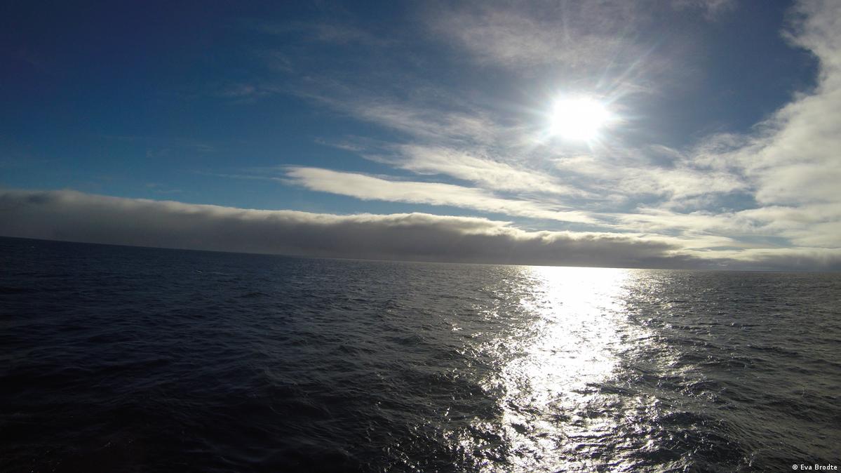 Climate research on the high, warming seas