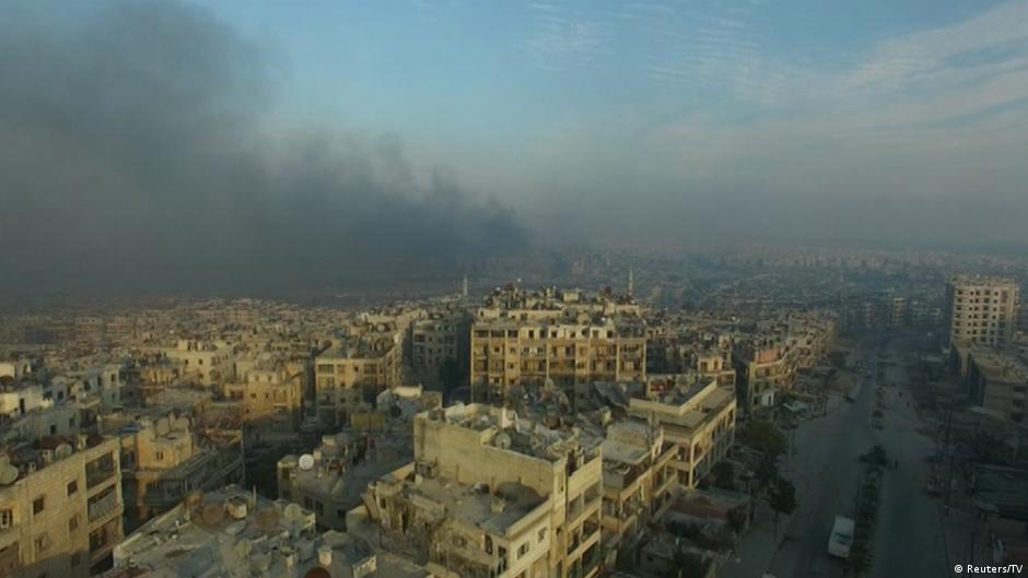 Aleppo evacuation 'back on'