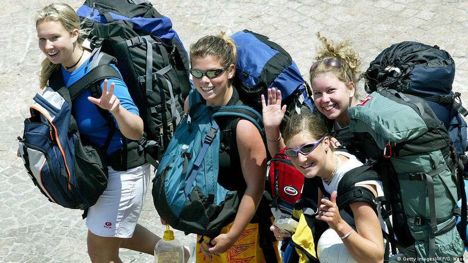 Australia rips off backpackers: study – DW – 11/21/2017