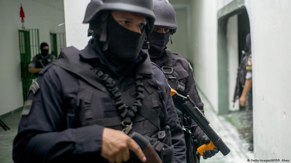 New prison riot claims lives in Brazil – DW – 01/15/2017