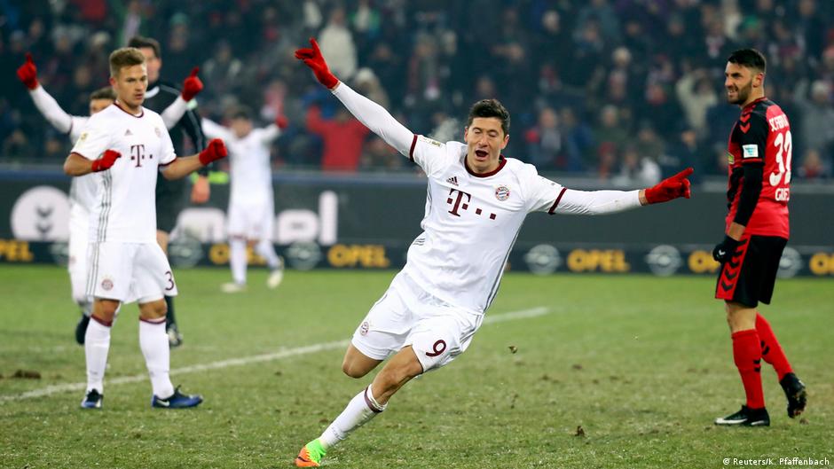 Bundesliga: Lewandowski special hands Bayern last-gasp win – DW – 01/20 ...