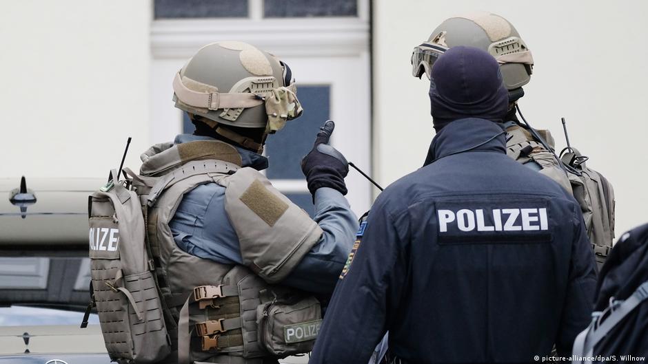 German police arrest 26-year-old over terror plot