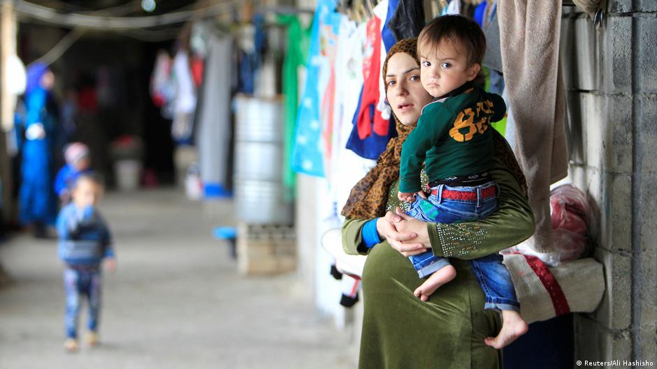 Lebanon PM calls for help hosting Syrian refugees