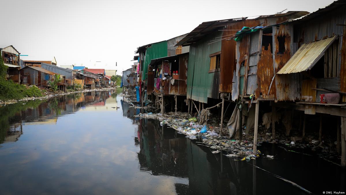Phnom Penh's poor living with sewage – DW – 02/09/2017