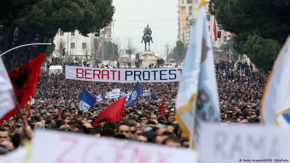 Albania opposition protests for free elections – DW – 02/19/2017