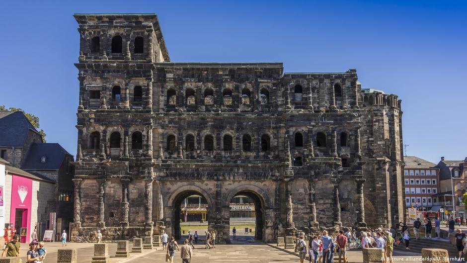 Roman Monuments in Trier – DW – 01/15/2018