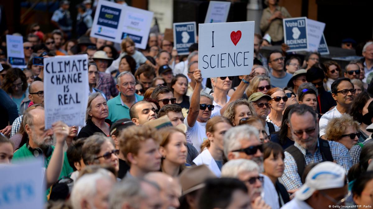 March for Science protesters hit the streets worldwide – DW – 04/22/2017