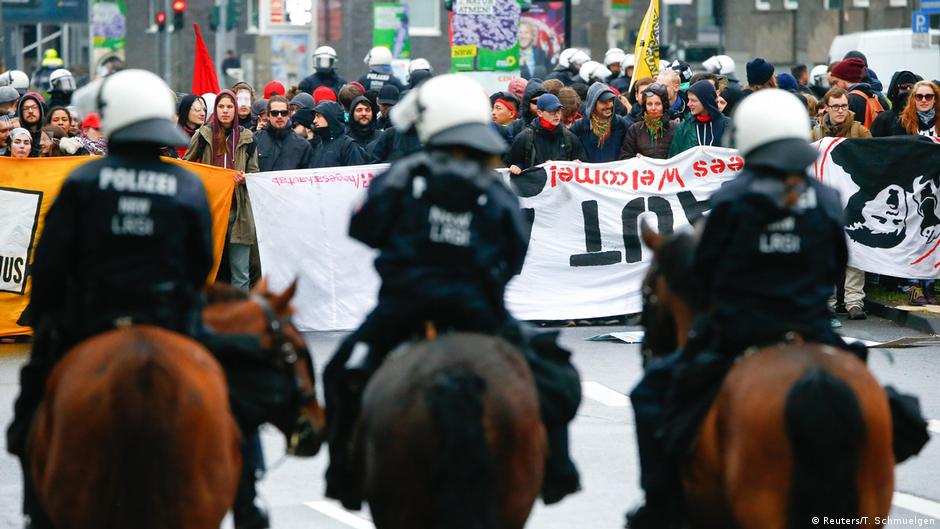 Cologne protests as AfD comes to town – DW – 04/21/2017