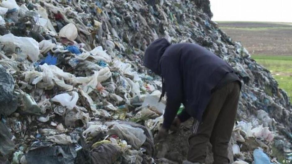 Romania’s garbage dumps – DW – 04/27/2017