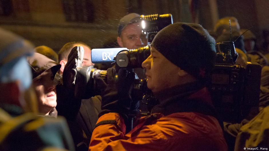 ZDF: Polizei muss Journalisten besser schützen – DW – 05.10.2018