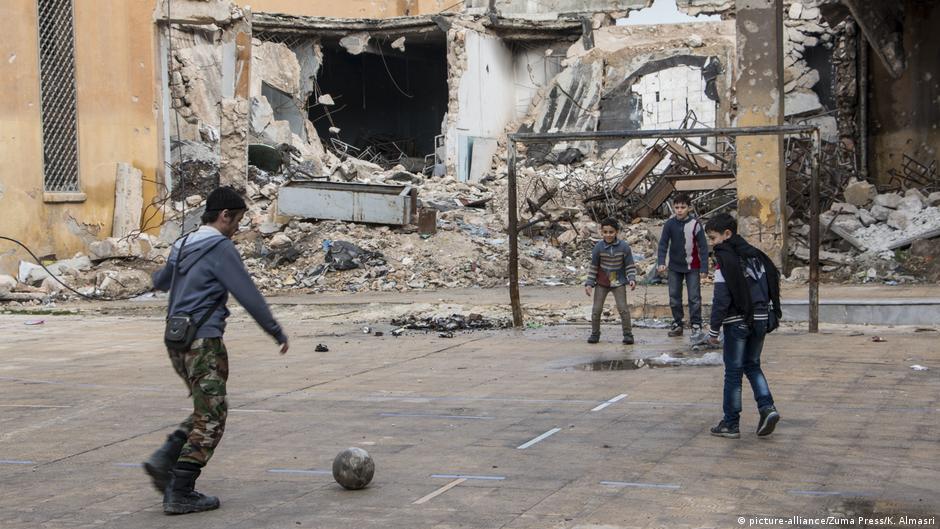 Fighting continues in Syrian 'safe zones' – DW – 05/06/2017