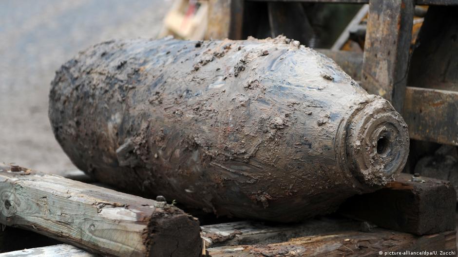 World War II bomb in Hamburg prompts evacuation – DW – 05/15/2019