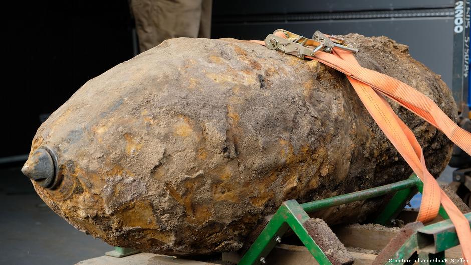 Defusing bombs – is there a safer way? – DW – 04/20/2018