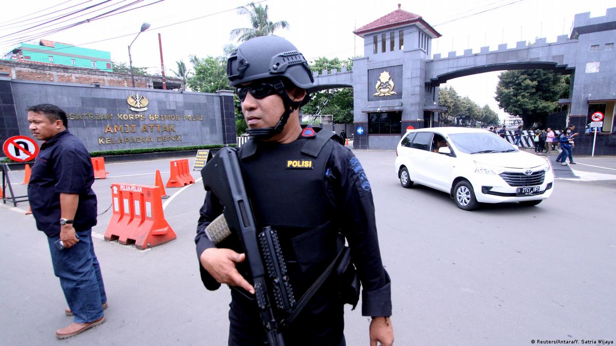 Bagaimana Caranya Merebut Kembali Kejayaan Korps Brimob? – DW – 30.06.2018