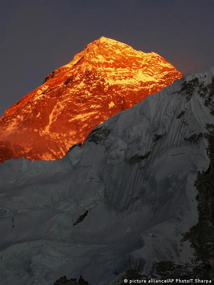 Cima Del Monte Everest