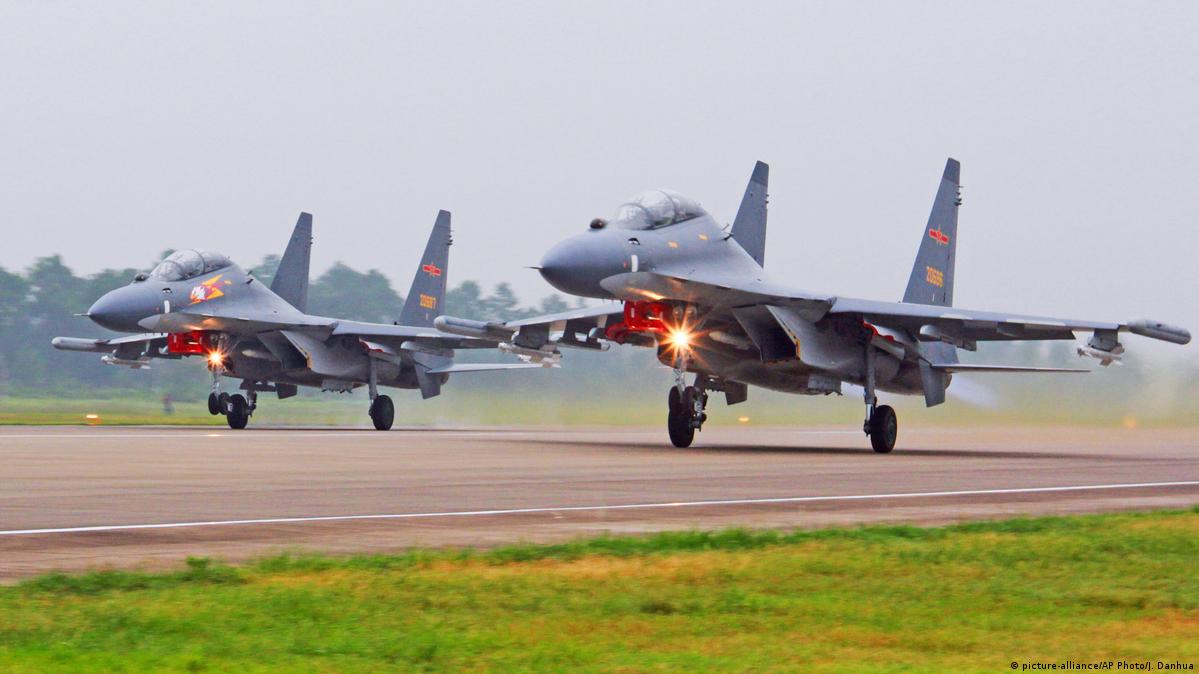 Chinese jets intercept US 'sniffer' plane – DW – 05/19/2017