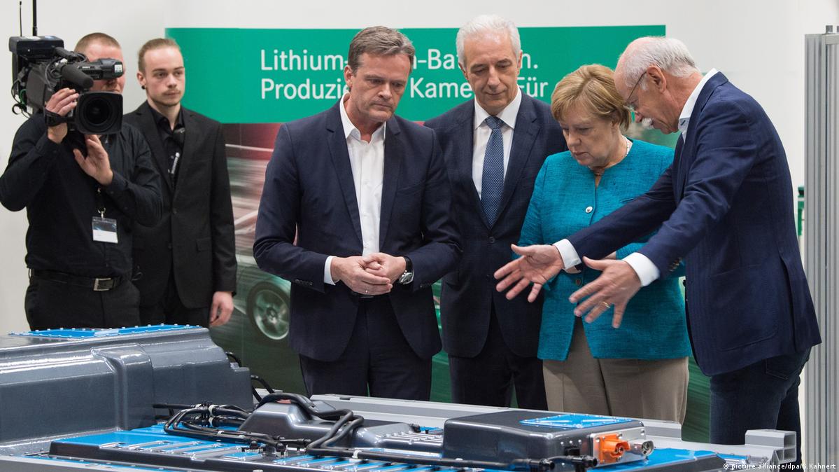 Daimler expands its e-battery production