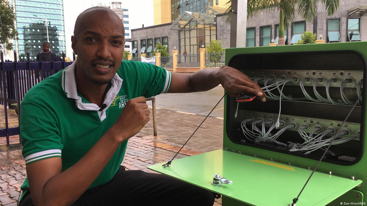 Mobile power for Rwanda's hinterlands – DW – 05/30/2017