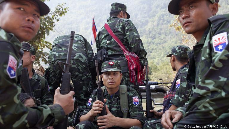 Karen rebels seize military base in Myanmar – DW – 04/27/2021