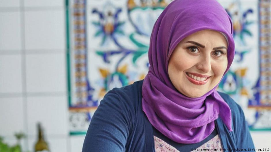 Syrian celebrity chef tells her refugee story – DW – 05/31/2017