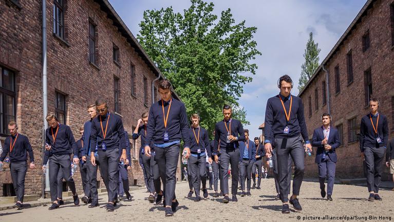 Germany's under-21 team visits Auschwitz