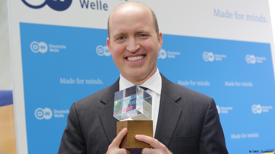 Reporters in Trump White House scoop DW award – DW – 06/19/2017