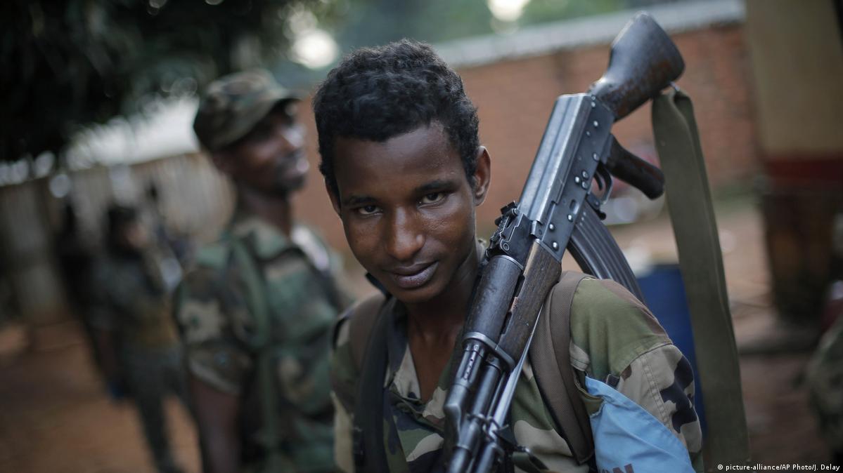 Central African Republic signs peace deal with rebels – DW – 06/20/2017