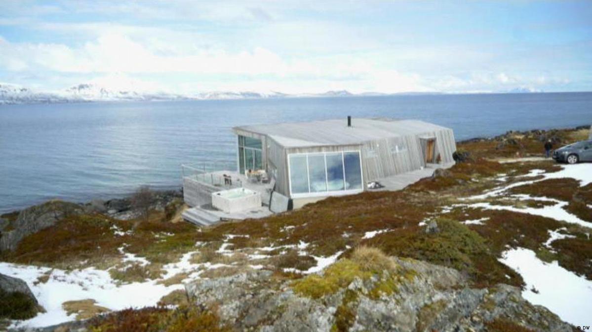 Arctic Modern Houses