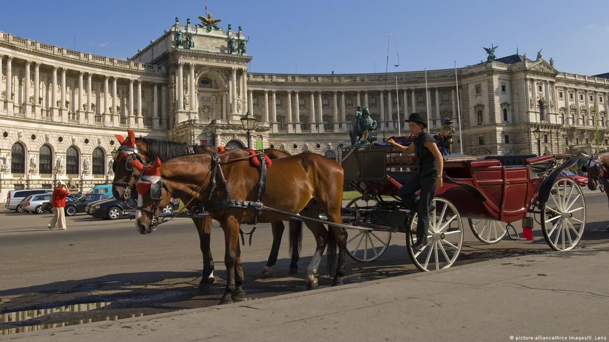 UNESCO mulls endangered status for old Vienna