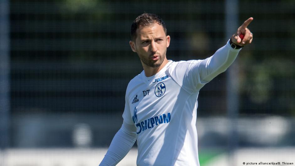 Schalke's Tedesco aims to build on solid foundations