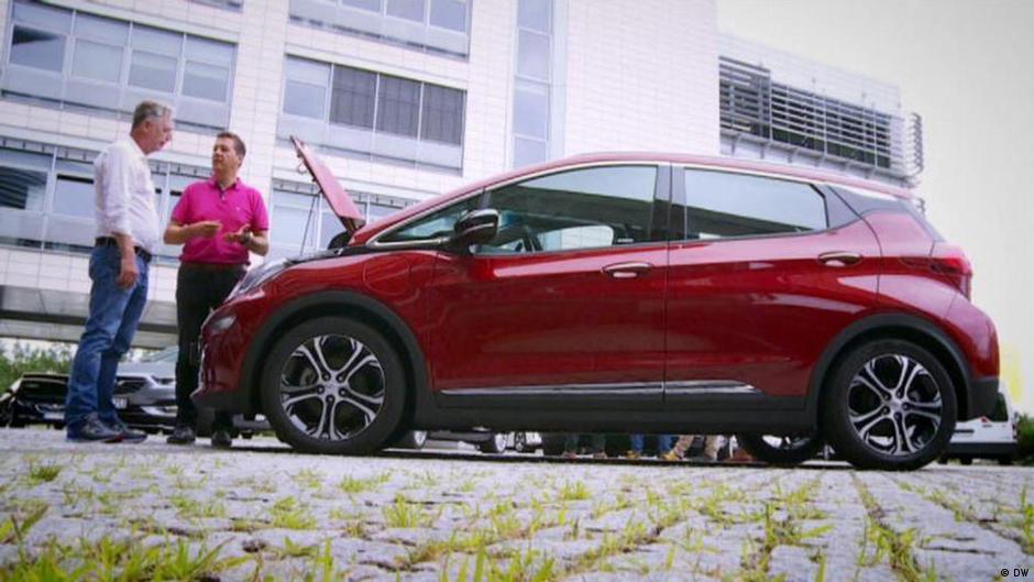 Testing an electric car – DW – 07/19/2017