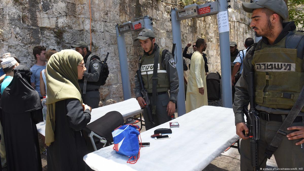 Israel changes tack on Temple Mount security