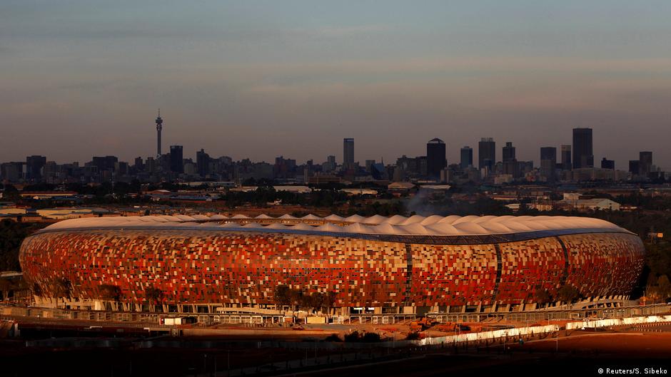 Two dead in South African football stampede – DW – 07/29/2017